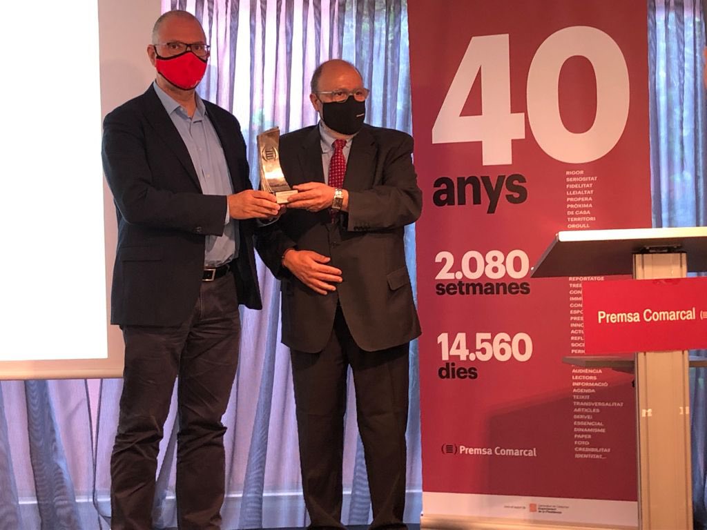El Col·legi rep el Premi Premsa Comarcal 2020 | Col·legi de Periodistes ...